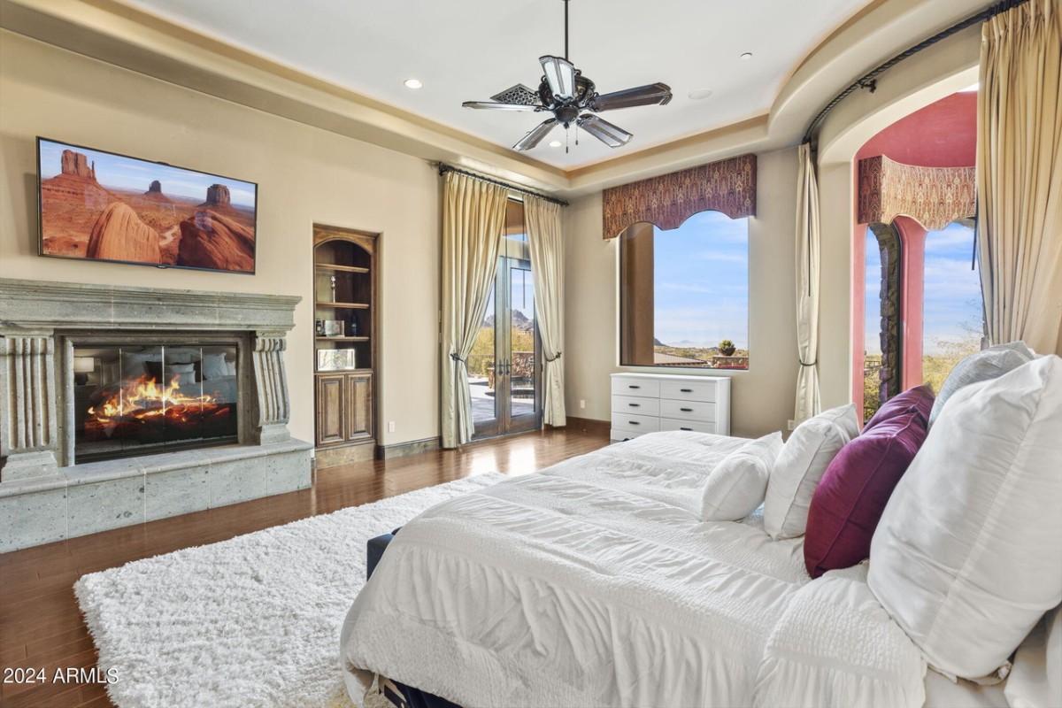 Lavish Estate Provides Opulent Amenities and Scenic Views - Haven ...